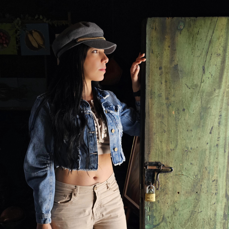 Sandy Olivera – MUNAD
